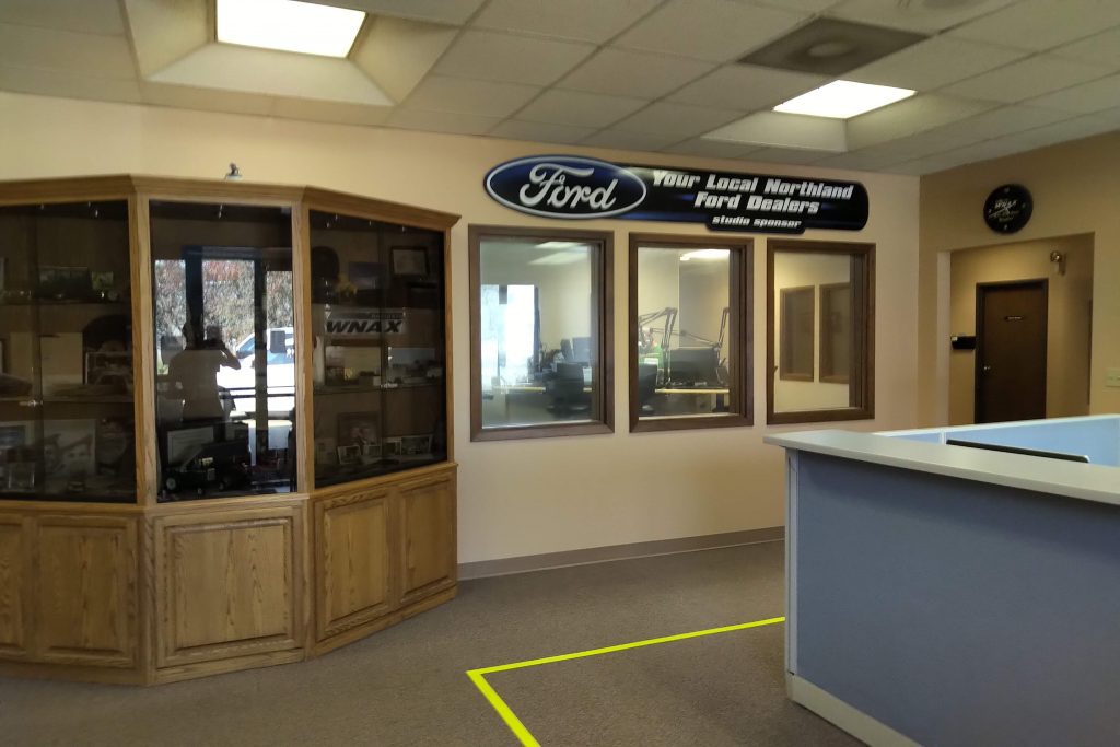 WNAX-AM - The Radio Nomad